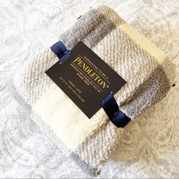 Pendleton | Accessories | Pendleton Sherpa Fleece Throw Buffalo Check ...
